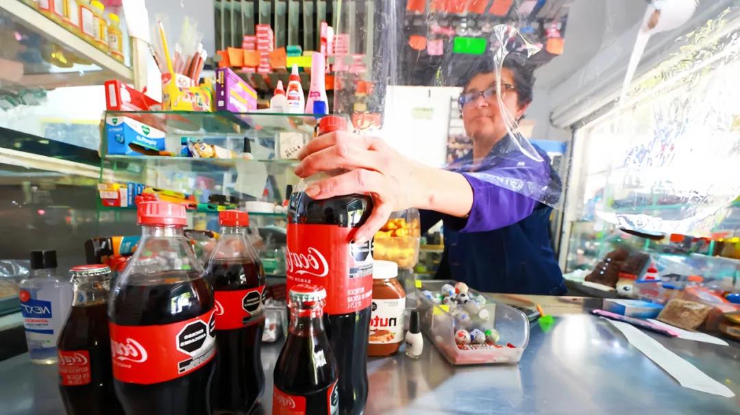 Coke Town: How Coke Became More Popular Than Water - 9pt.com