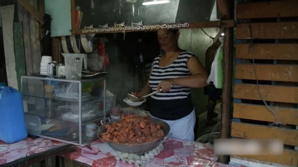 Pagpag: The Controversial Street Food Made from Trash - 9pt.com