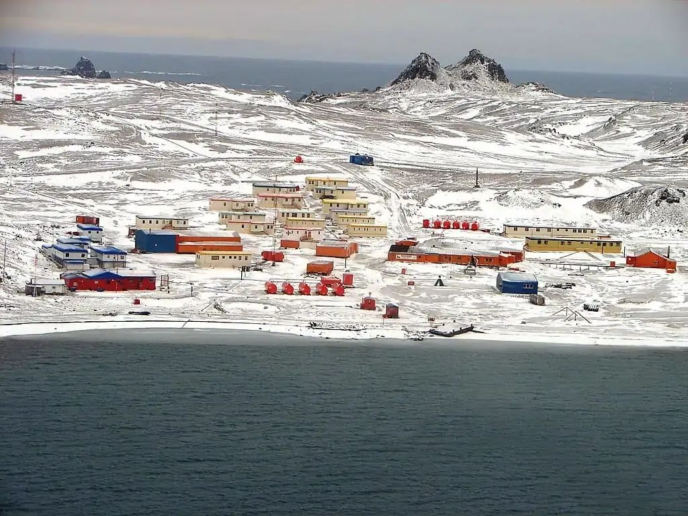 Remote Settlements: The 10 Most Isolated Places Where People