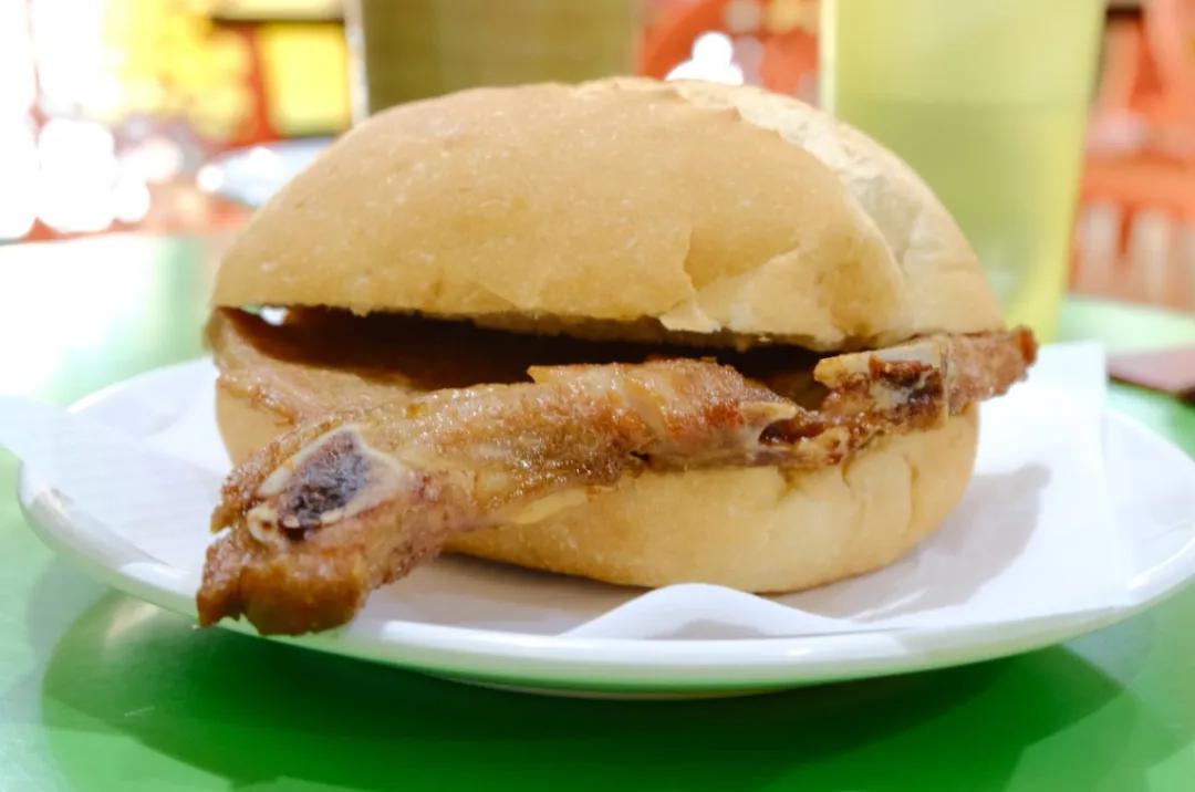 Pork Chop Bun: Macau’s Iconic Dish You Must Try - 9pt.com